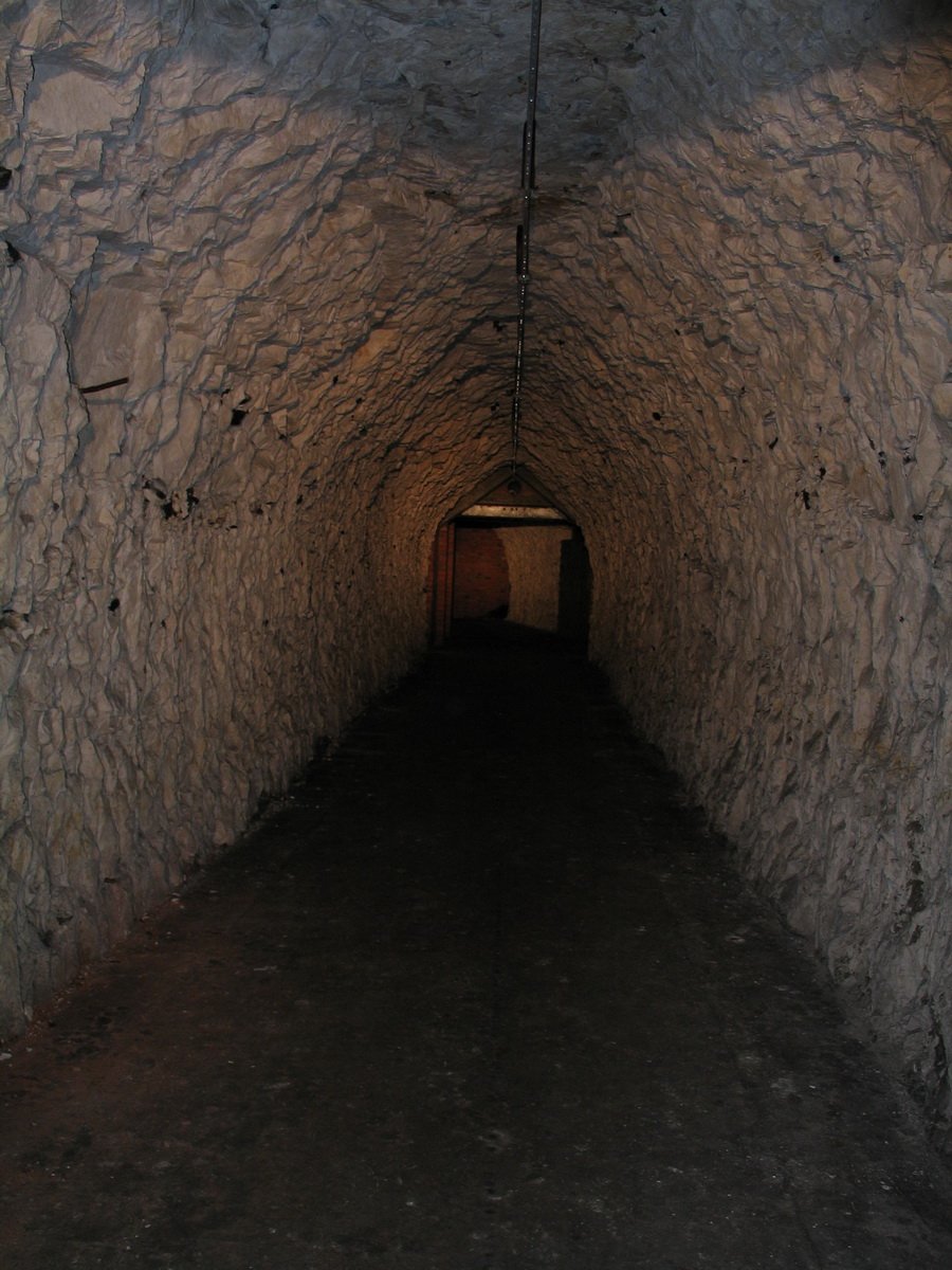 Guildford Foxenden Quarry Air Raid Shelter | undergroundkent